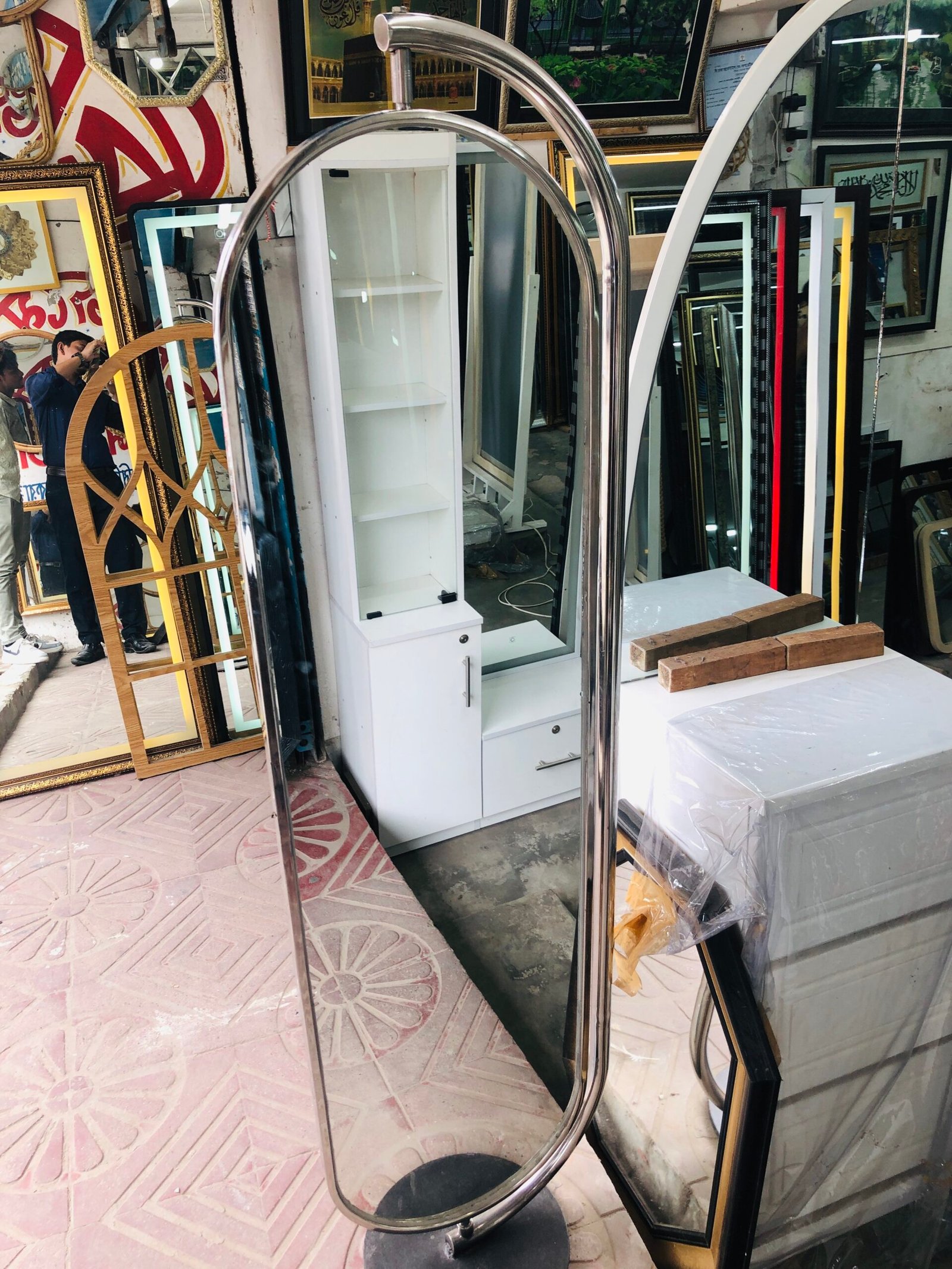 Nasir Glass Holding SS Body - ConstructionMart