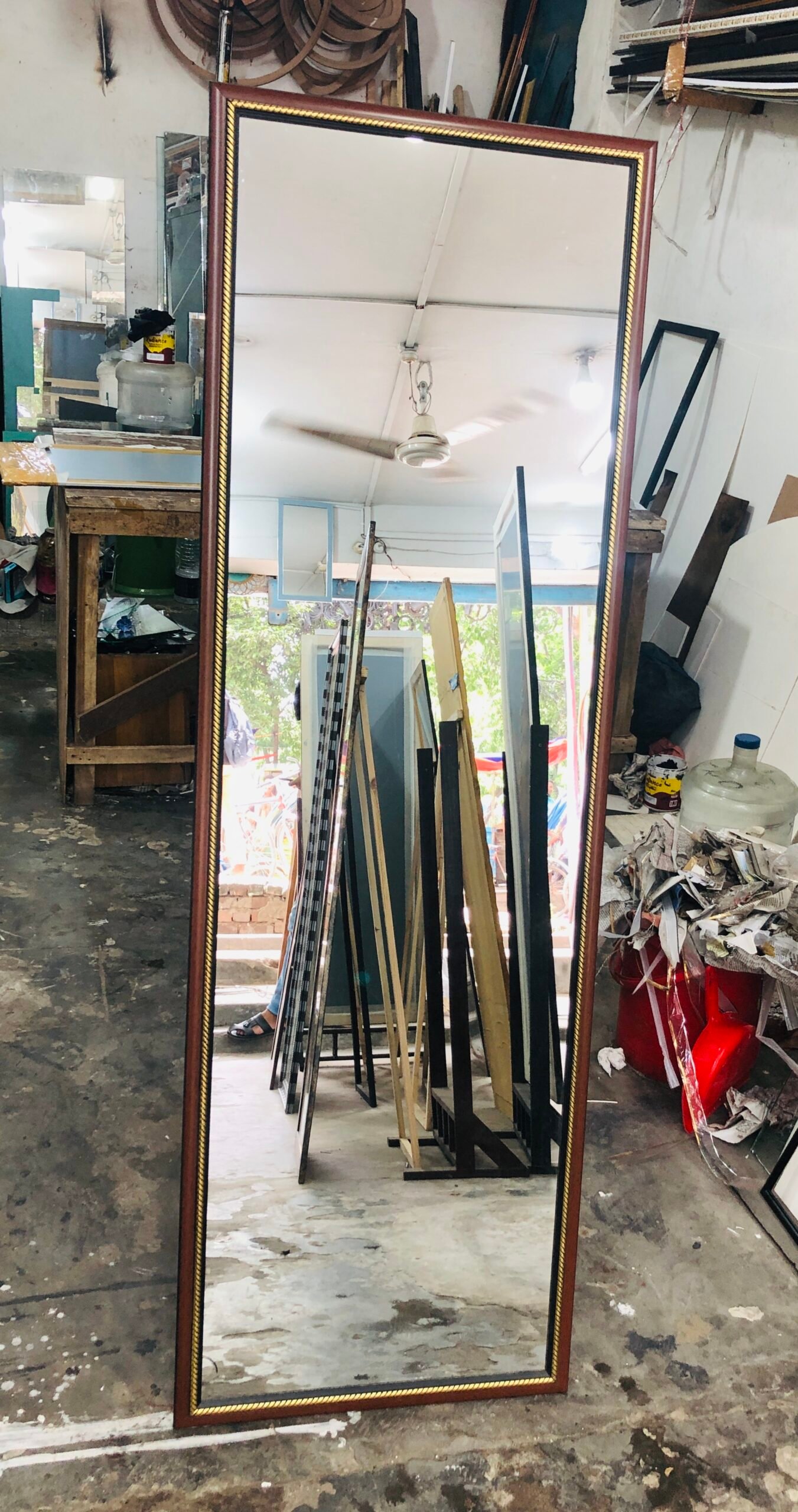 Fiver Frame Nasir Glass - ConstructionMart