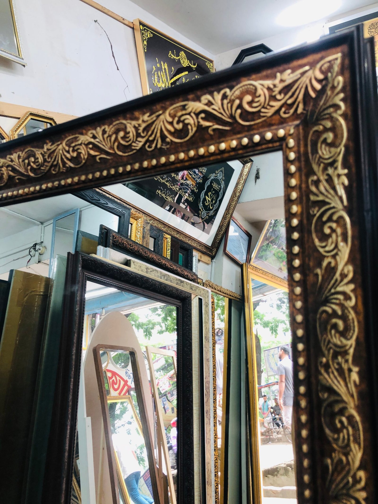 Crafted Wooden Frame Nasir Glass - ConstructionMart