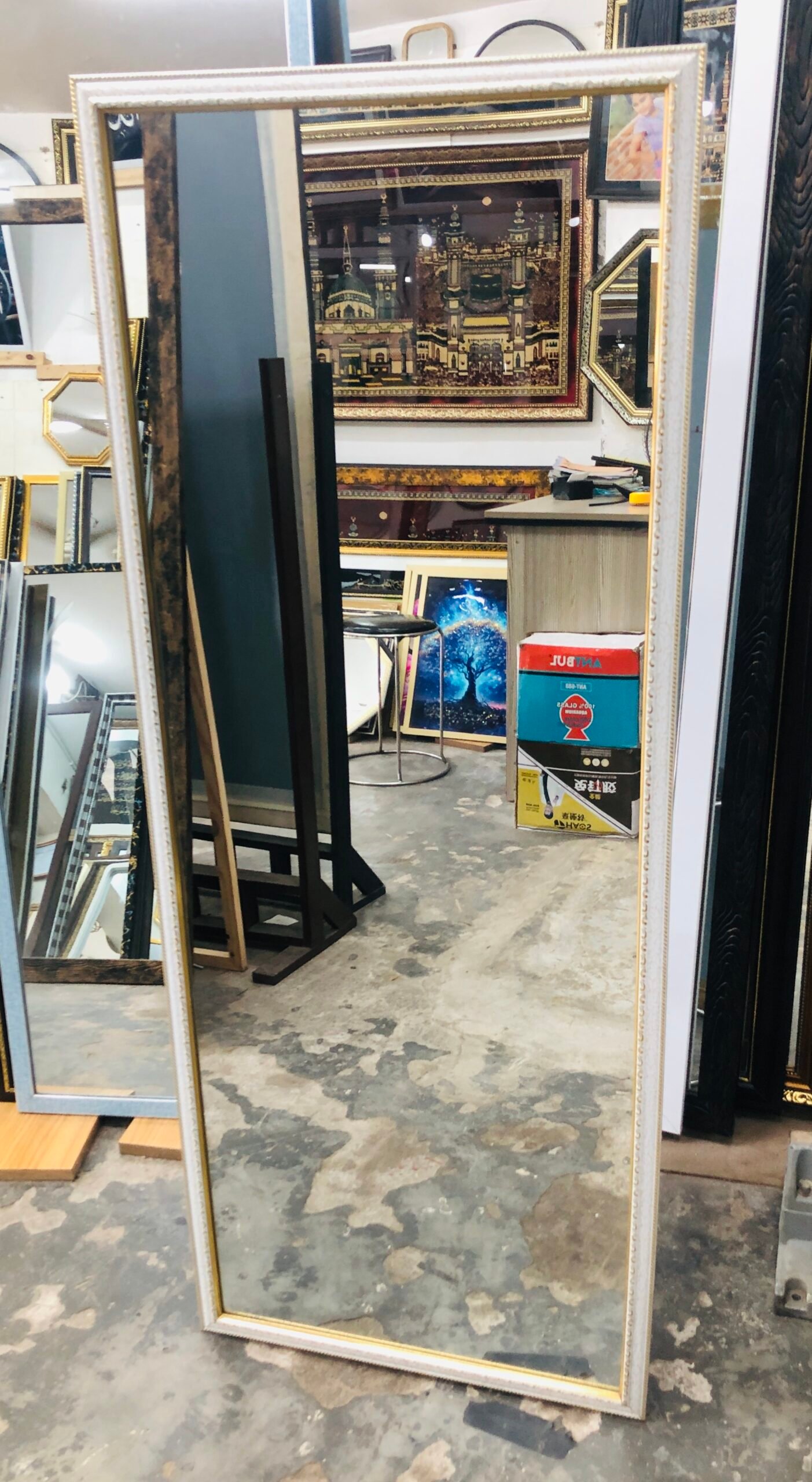 One Inch Tiles Frame Nasir glass - ConstructionMart