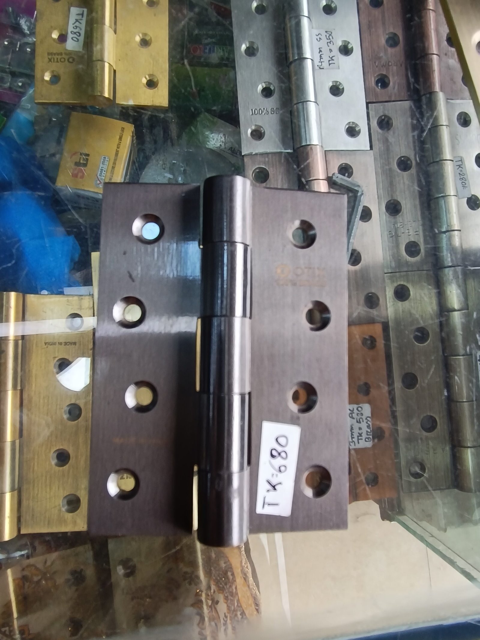 Concealed Hinges - ConstructionMart