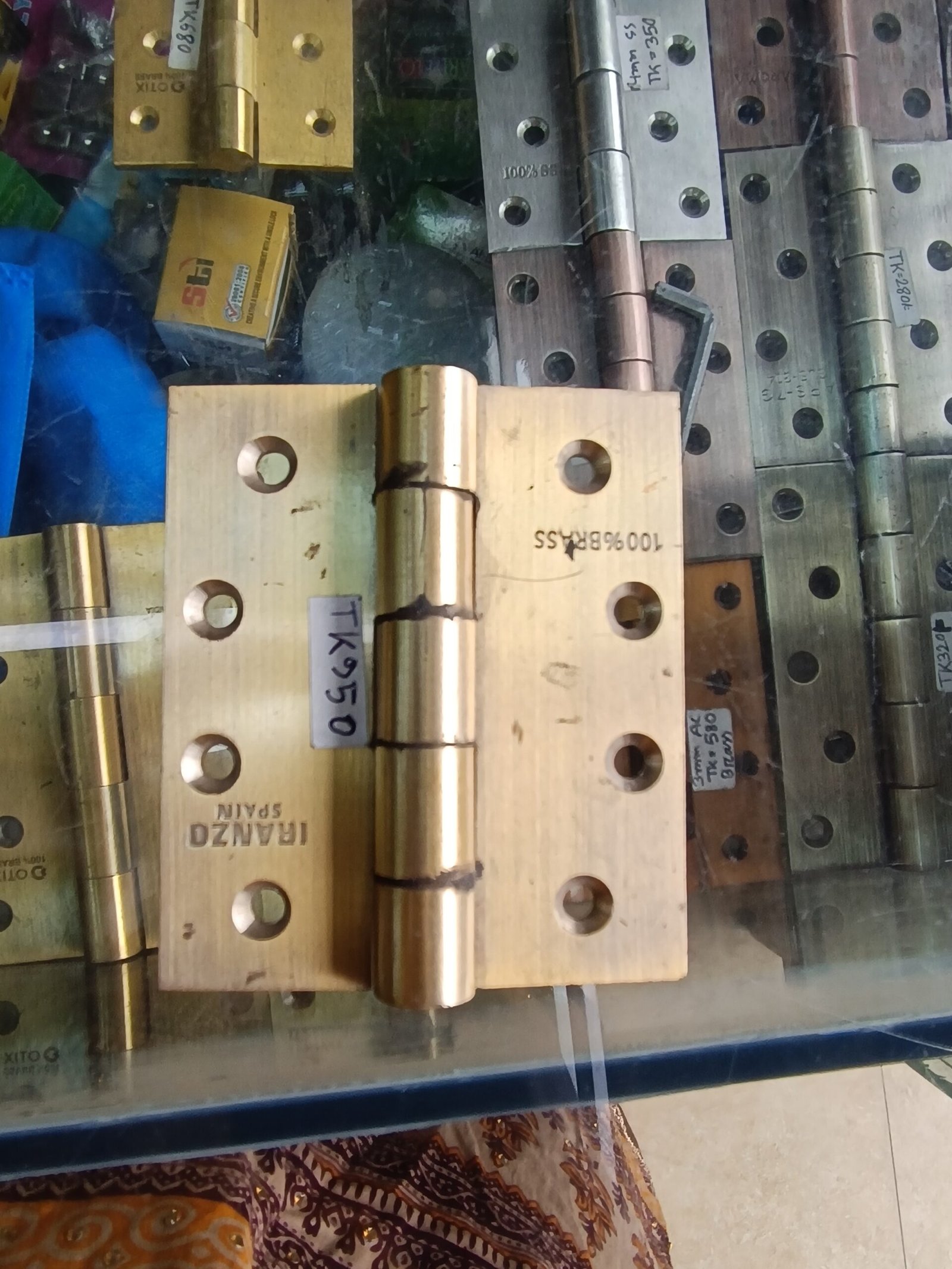 Concealed Hinges - ConstructionMart