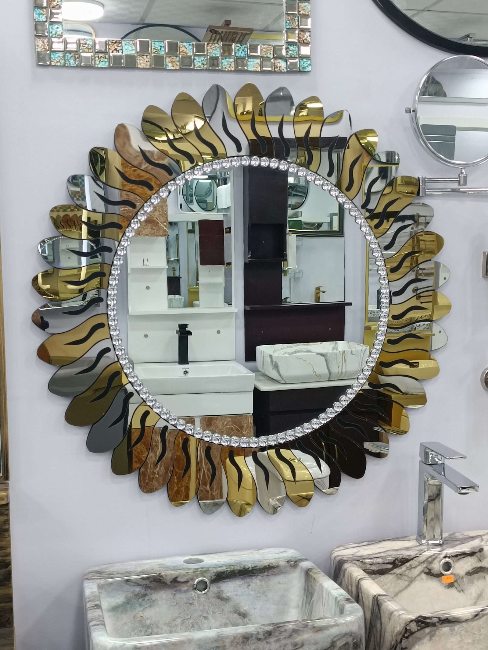 Wall Mirror - ConstructionMart