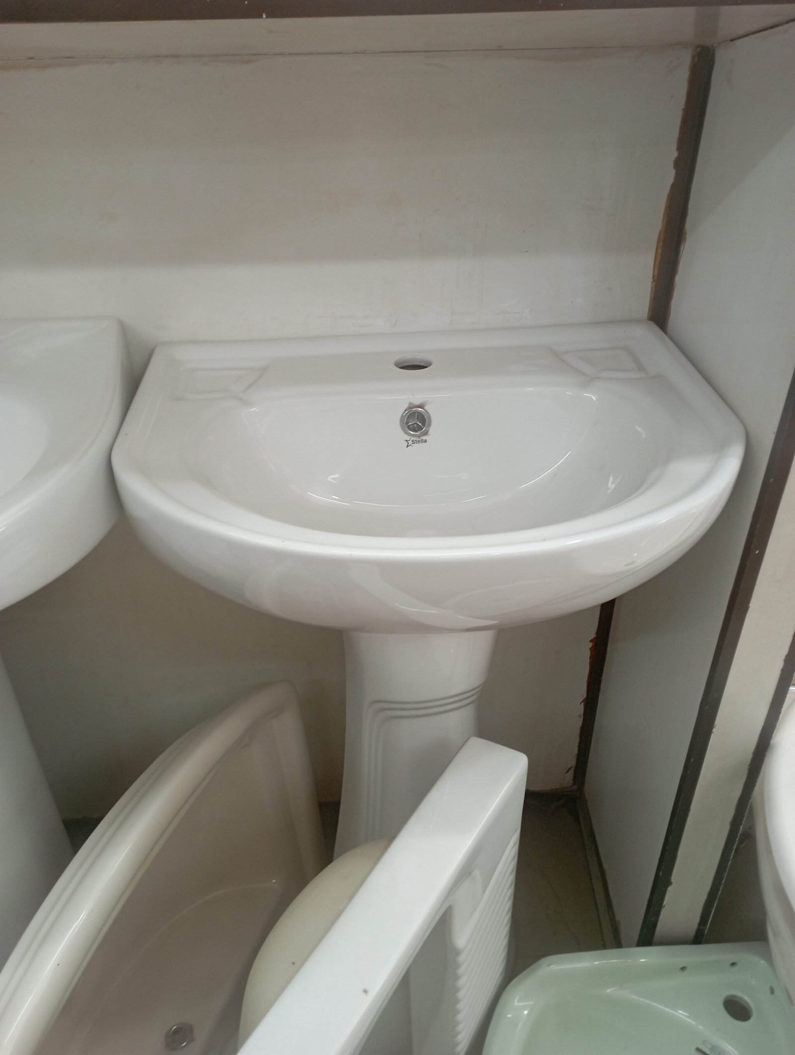 Stella Basin - ConstructionMart