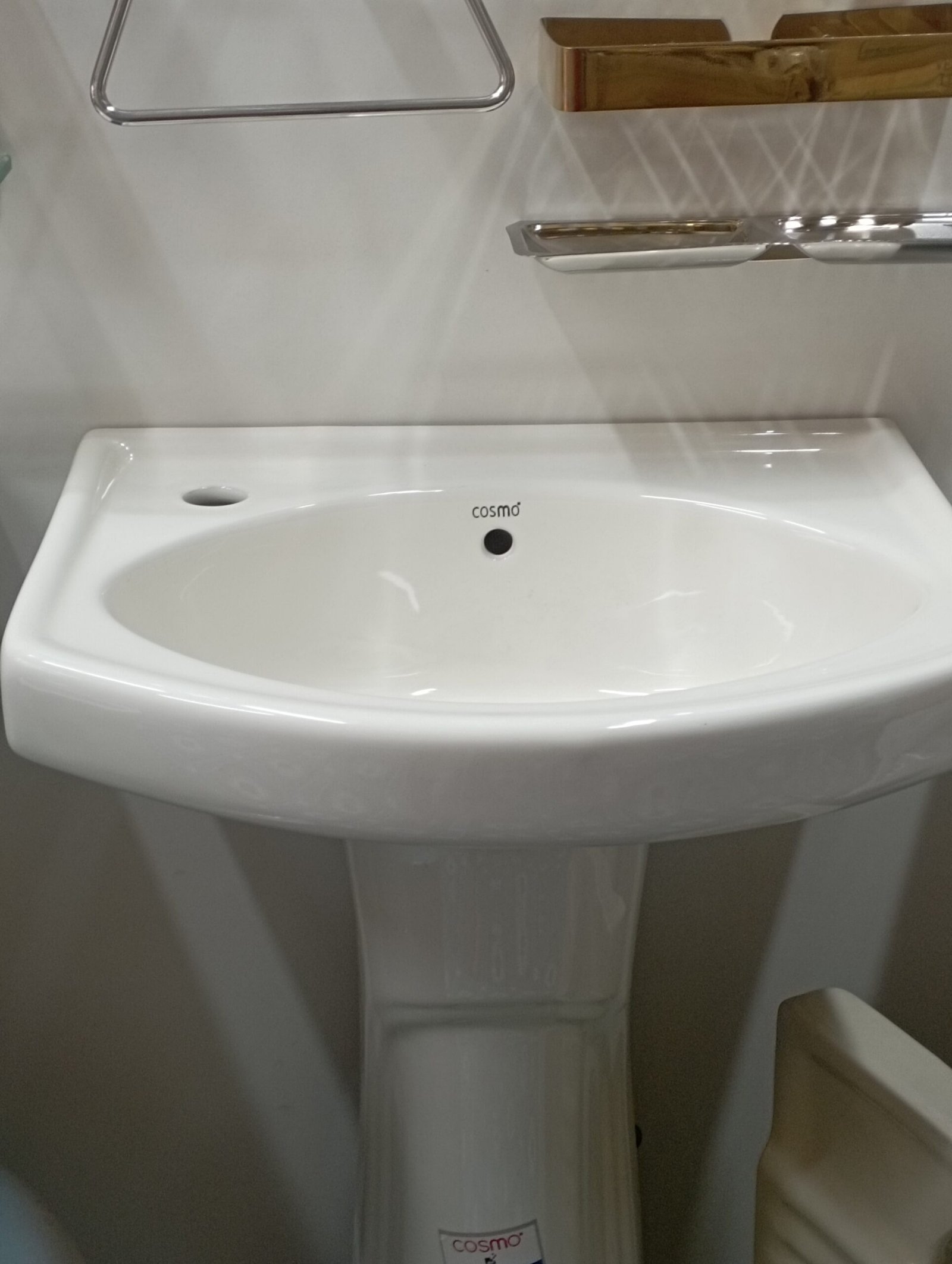 Cosmo Ceramics Basin - ConstructionMart