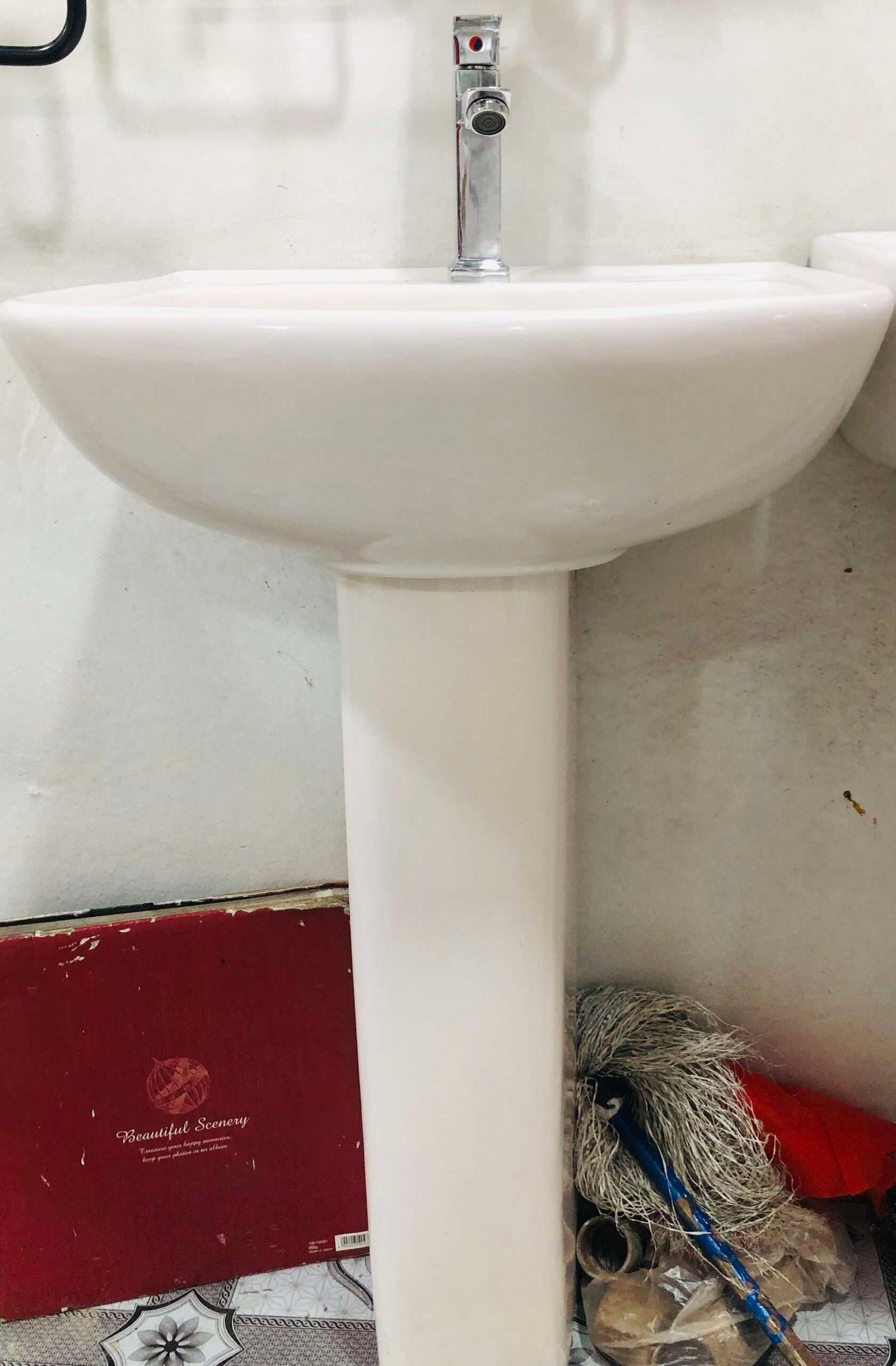 Rosa Wash Basin Model: Marco - ConstructionMart