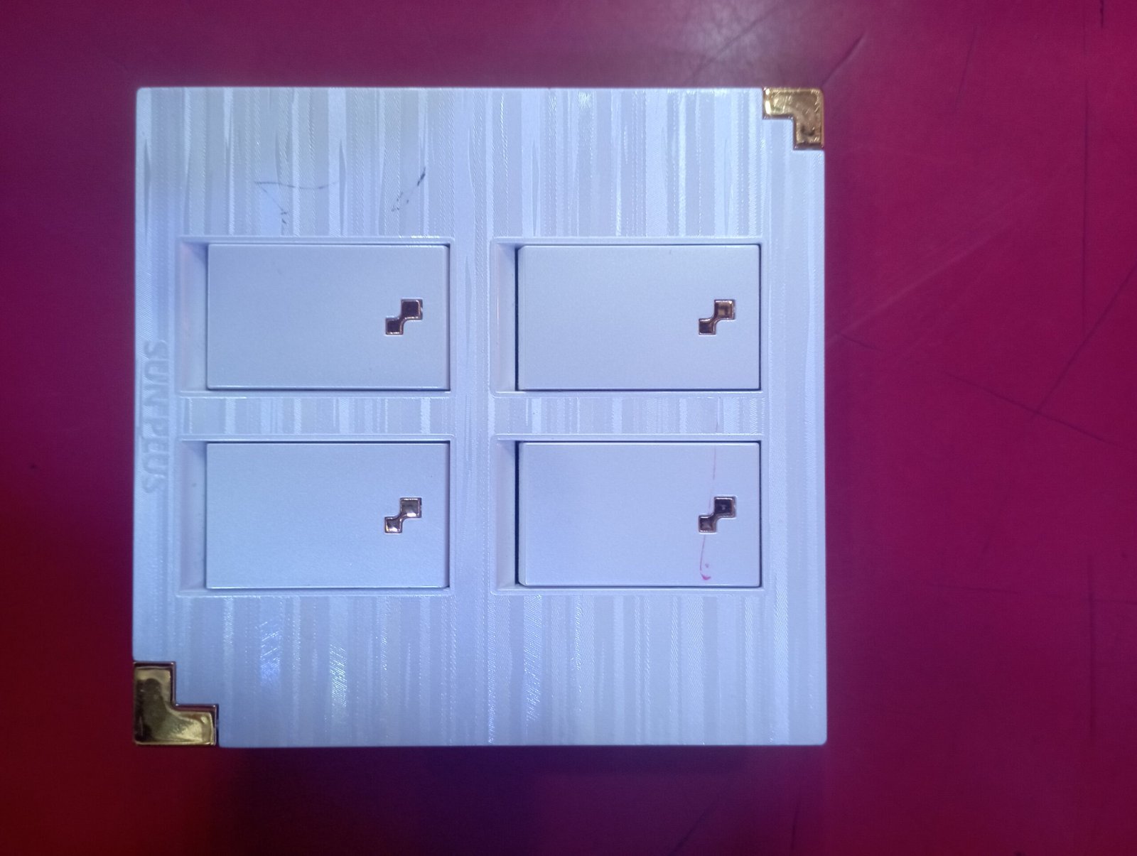 Sun Plus 4 Gang Switch - ConstructionMart