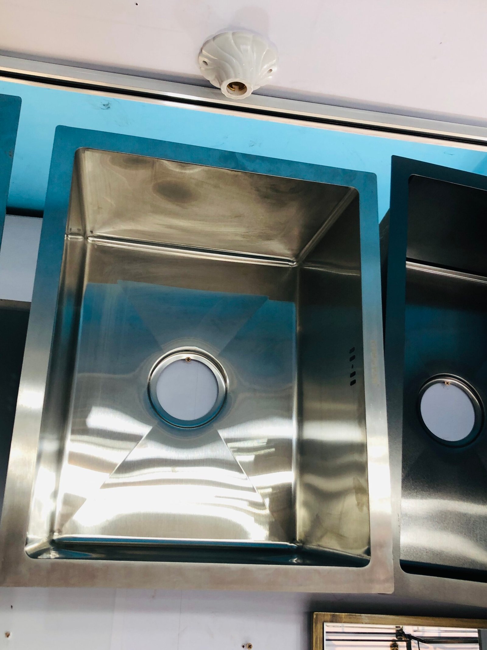 GASDUM KITCHEN SINK - ConstructionMart