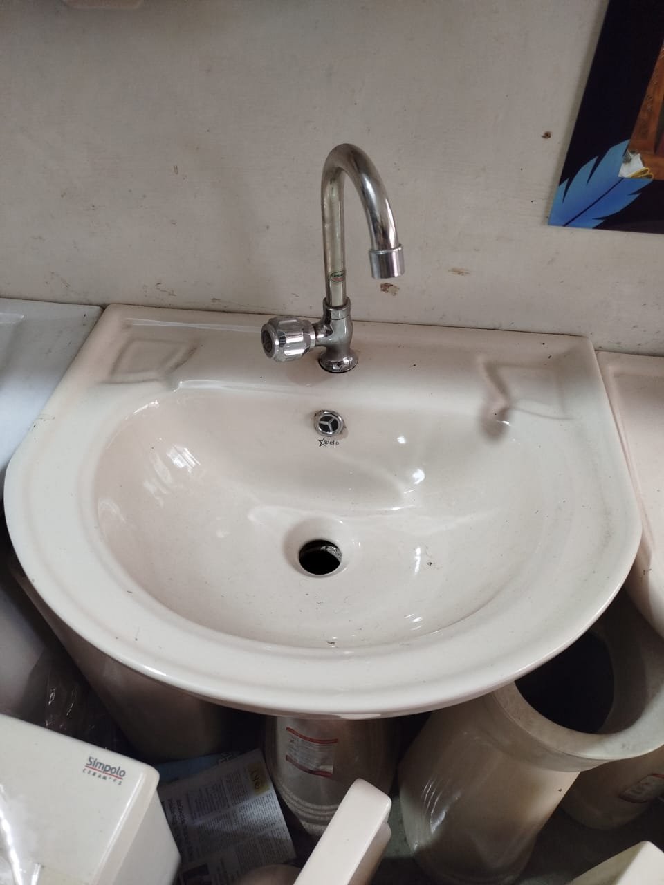 Stella Basin in White - ConstructionMart